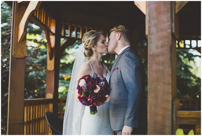 Why Taking First Look Photos Before Wedding Ceremony Is A Good Idea