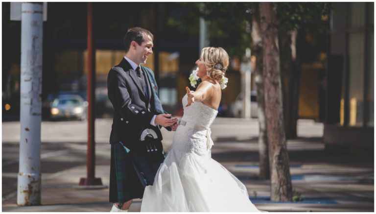 Why Taking First Look Photos Before Wedding Ceremony Is A Good Idea